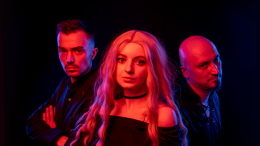 WAVE X: new single out now - Femme Metal Webzine