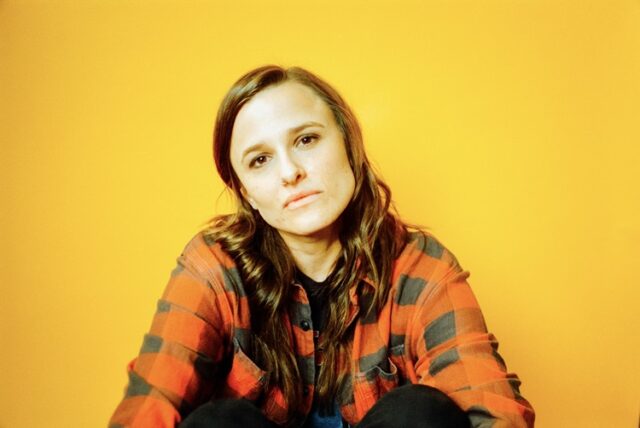 EMILY WOLFE - Looks Like a Breakthrough - Femme Metal Webzine