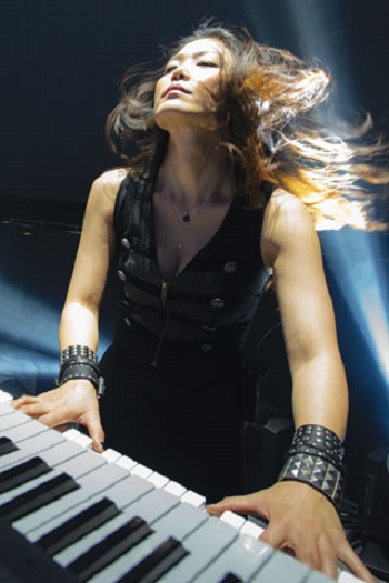 TRANS-SIBERIAN ORCHESTRA - An Interview with Mee Een Kim - Femme Metal ...