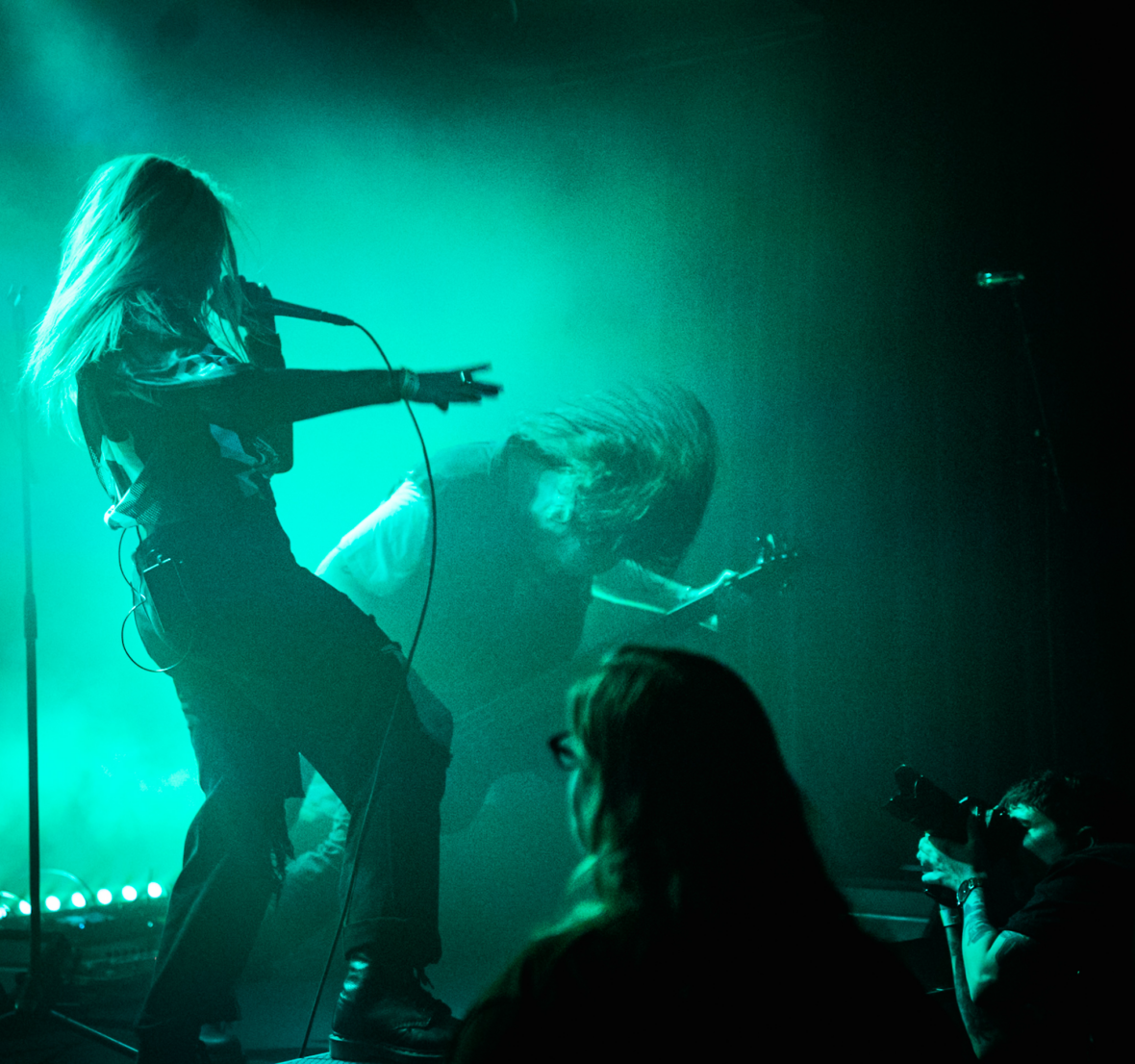SILVER FANG - From Australia with love - Femme Metal Webzine